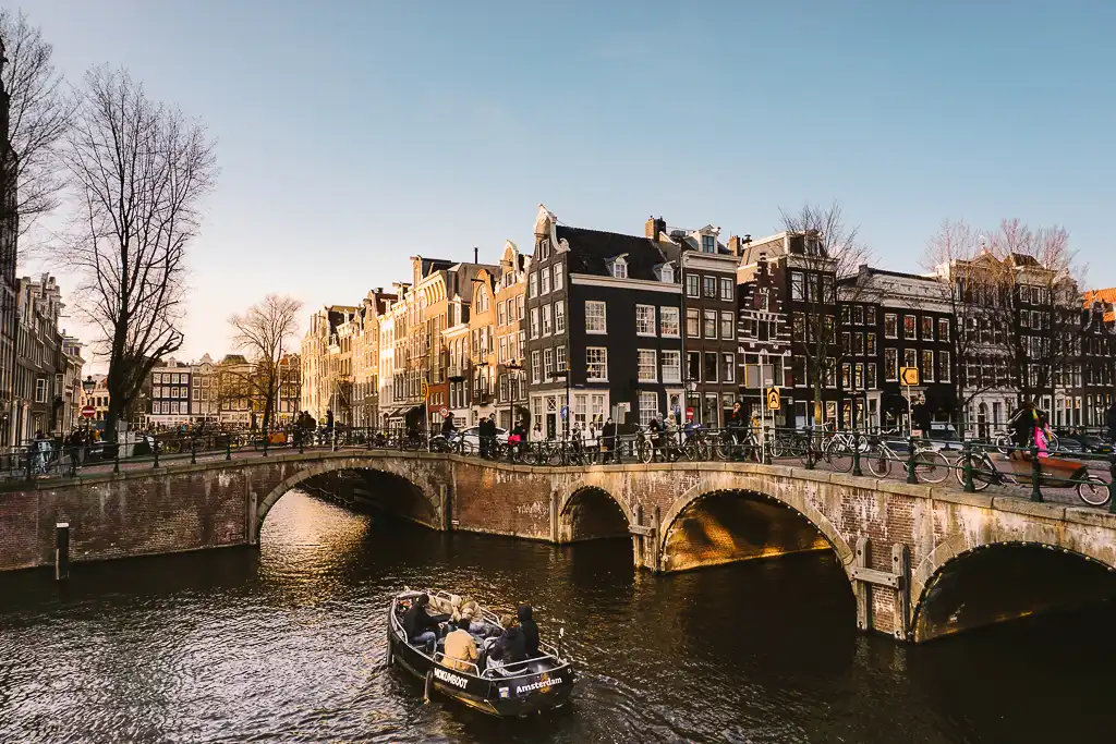 50+ เรื่องน่ารู้ก่อนไปเที่ยวอัมสเตอร์ดัมด้วยตัวเอง | BeyondYaovy