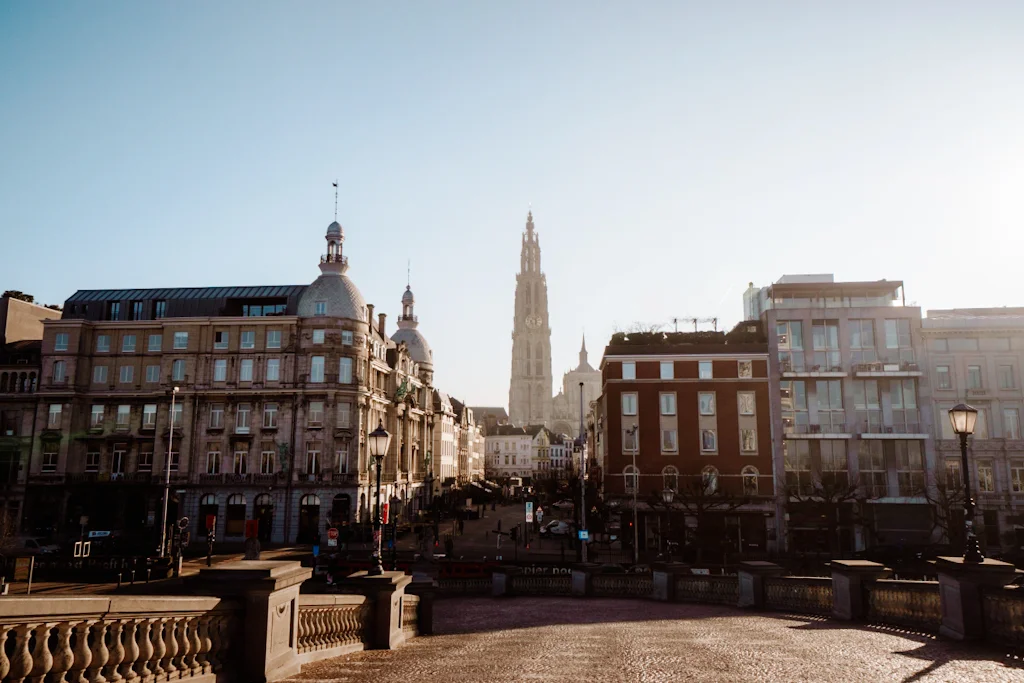 5 เมืองน่าเที่ยวด้วยตัวเองในเบลเยียม ทั้งเดย์ทริปและค้างคืน | BeyondYaovy