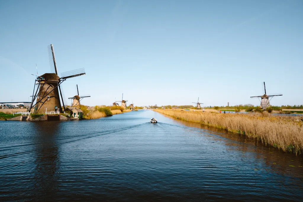 เที่ยวคินเดอร์ไดค์ (Kinderdijk) กังหันลมมรดกโลกใกล้รอตเตอร์ดัม | BeyondYaovy